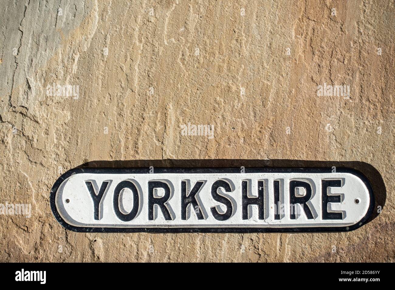 Cast metal sign hi-res stock photography and images - Alamy