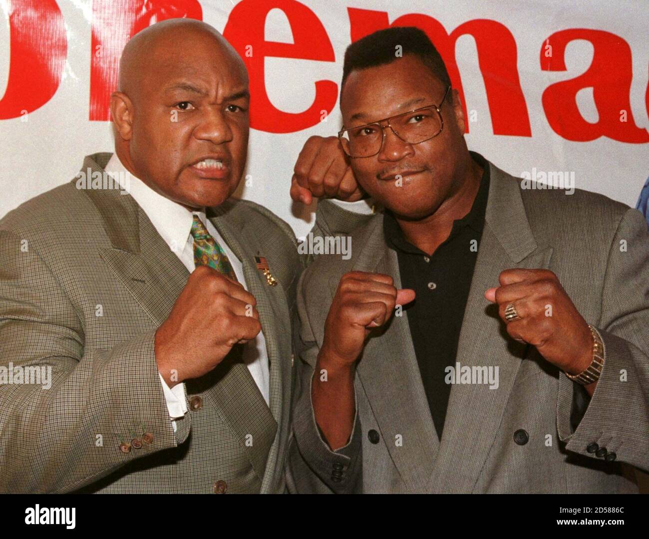 Larry holmes fight hi-res stock photography and images - Alamy