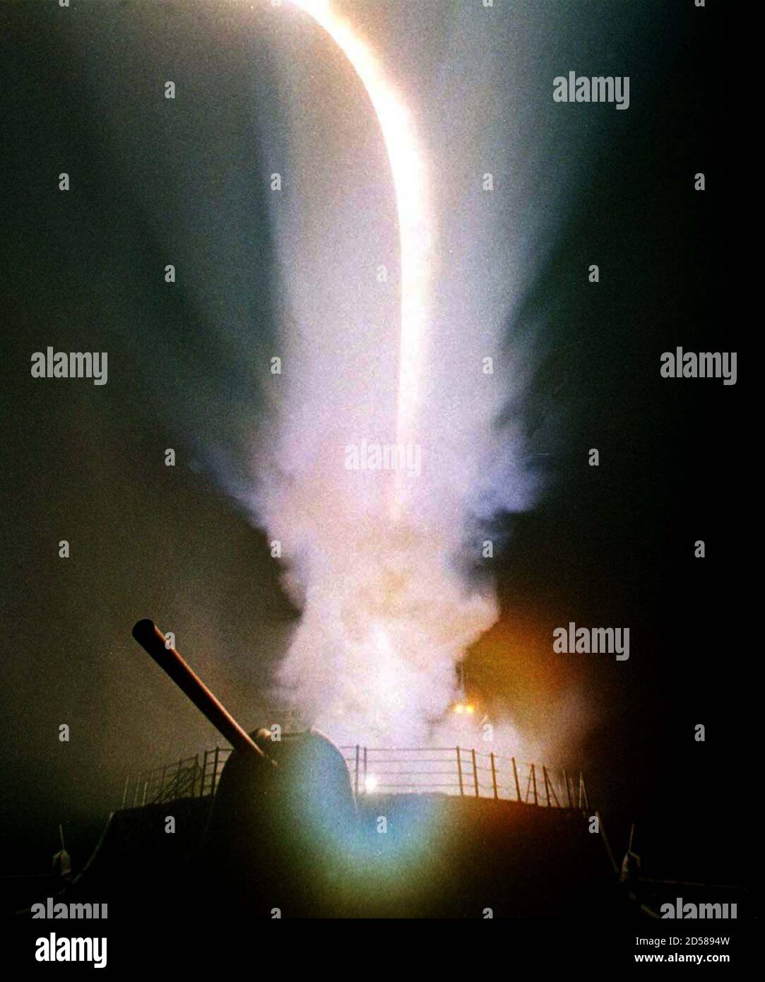 Sea launched cruise missile hi-res stock photography and images - Alamy