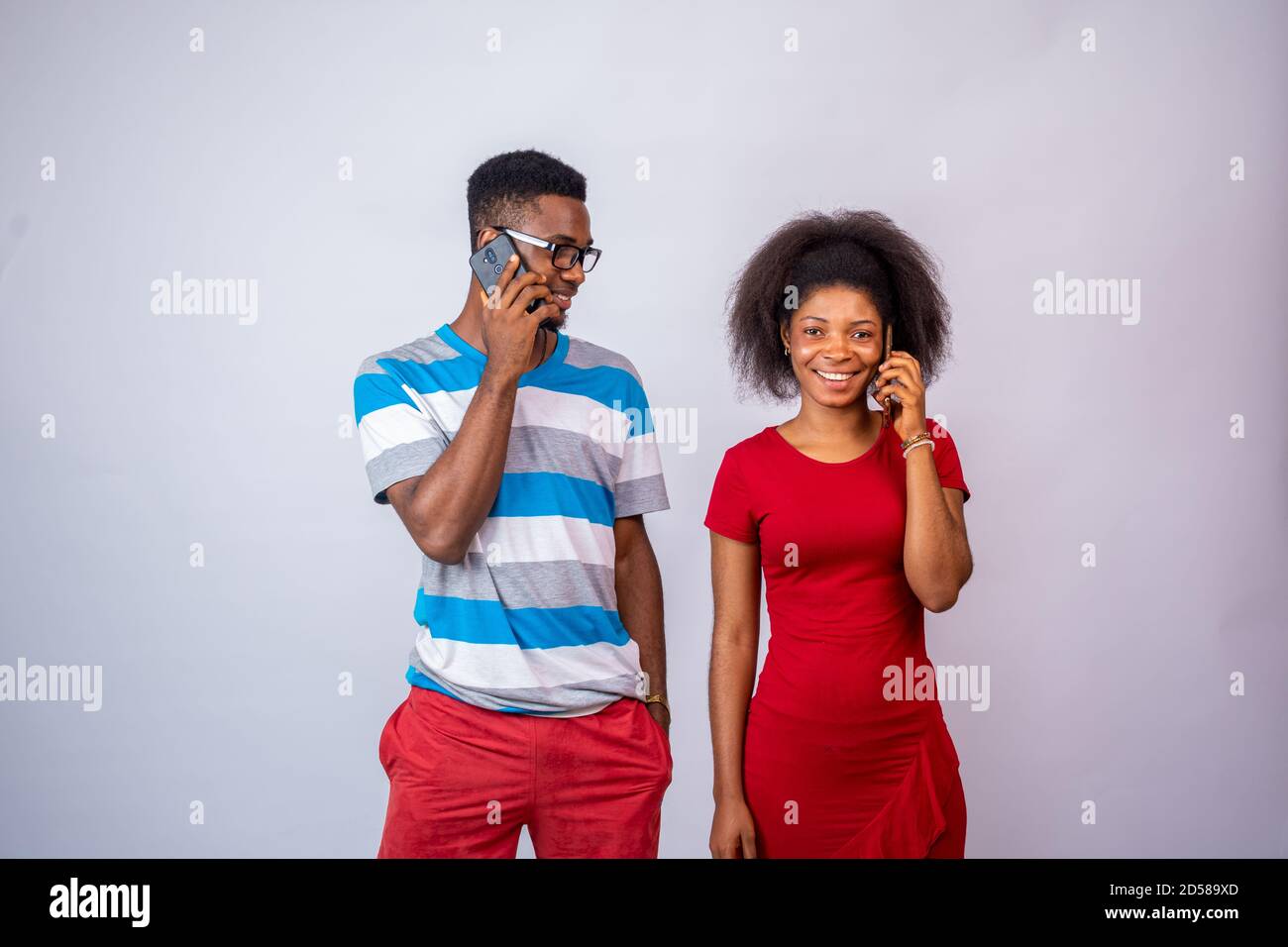 Black guy making phone call hi-res stock photography and images - Alamy