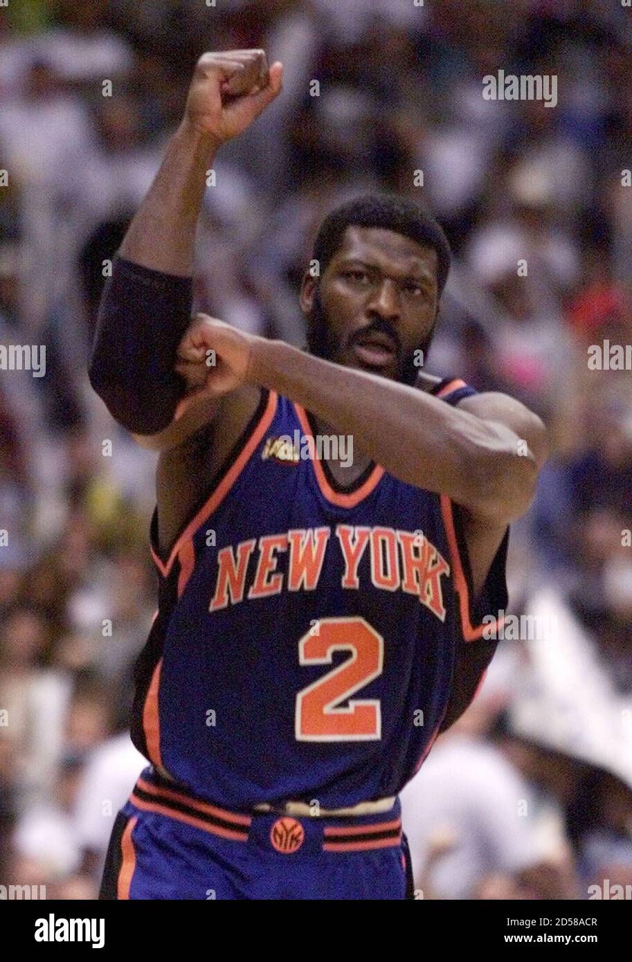 Scoring two points hi-res stock photography and images - Alamy