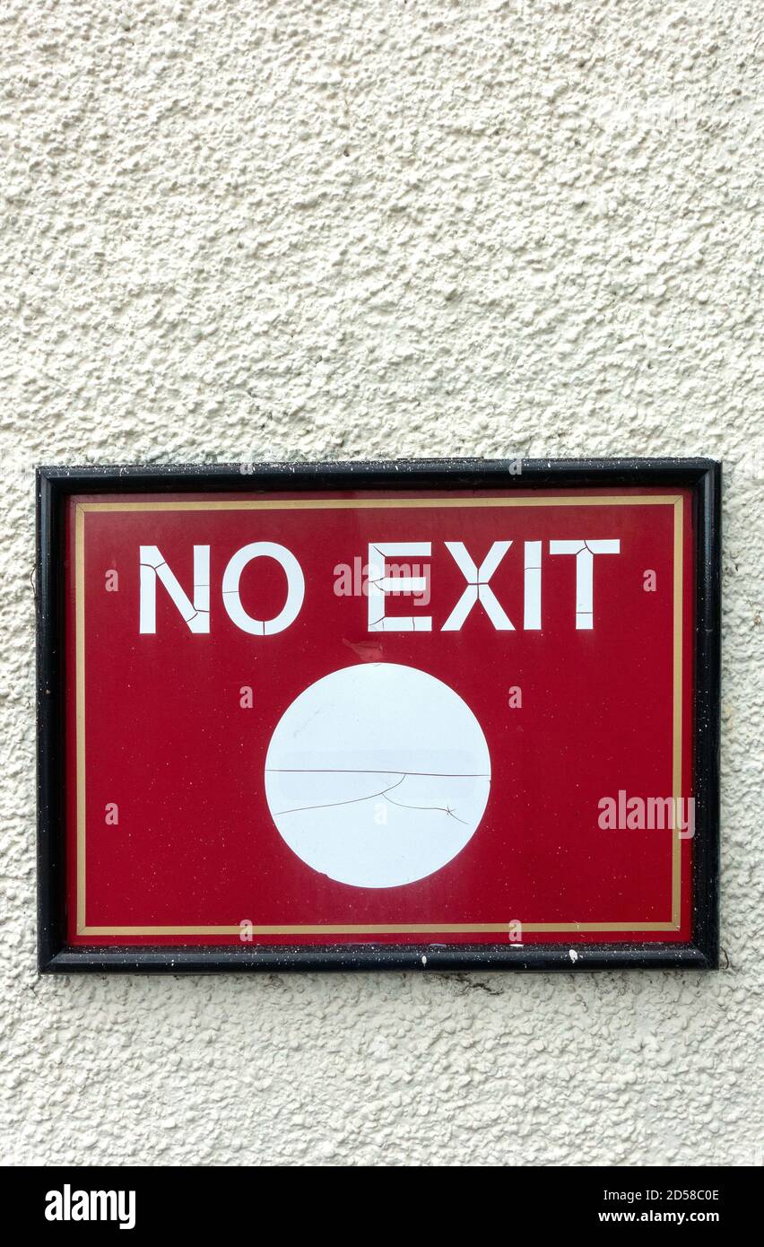 Car park no exit sign hi-res stock photography and images - Alamy