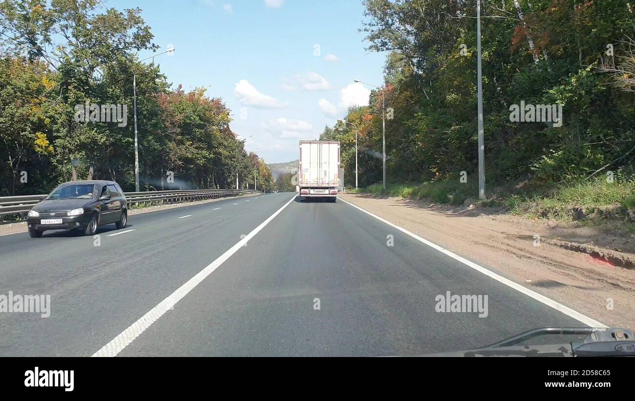 busy highway, travel by car around the country Stock Photo - Alamy