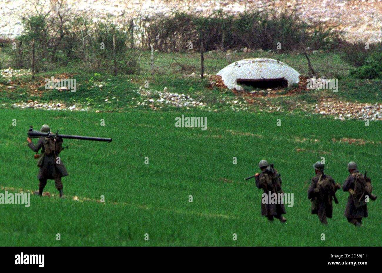 Regular army soldiers hi-res stock photography and images - Alamy