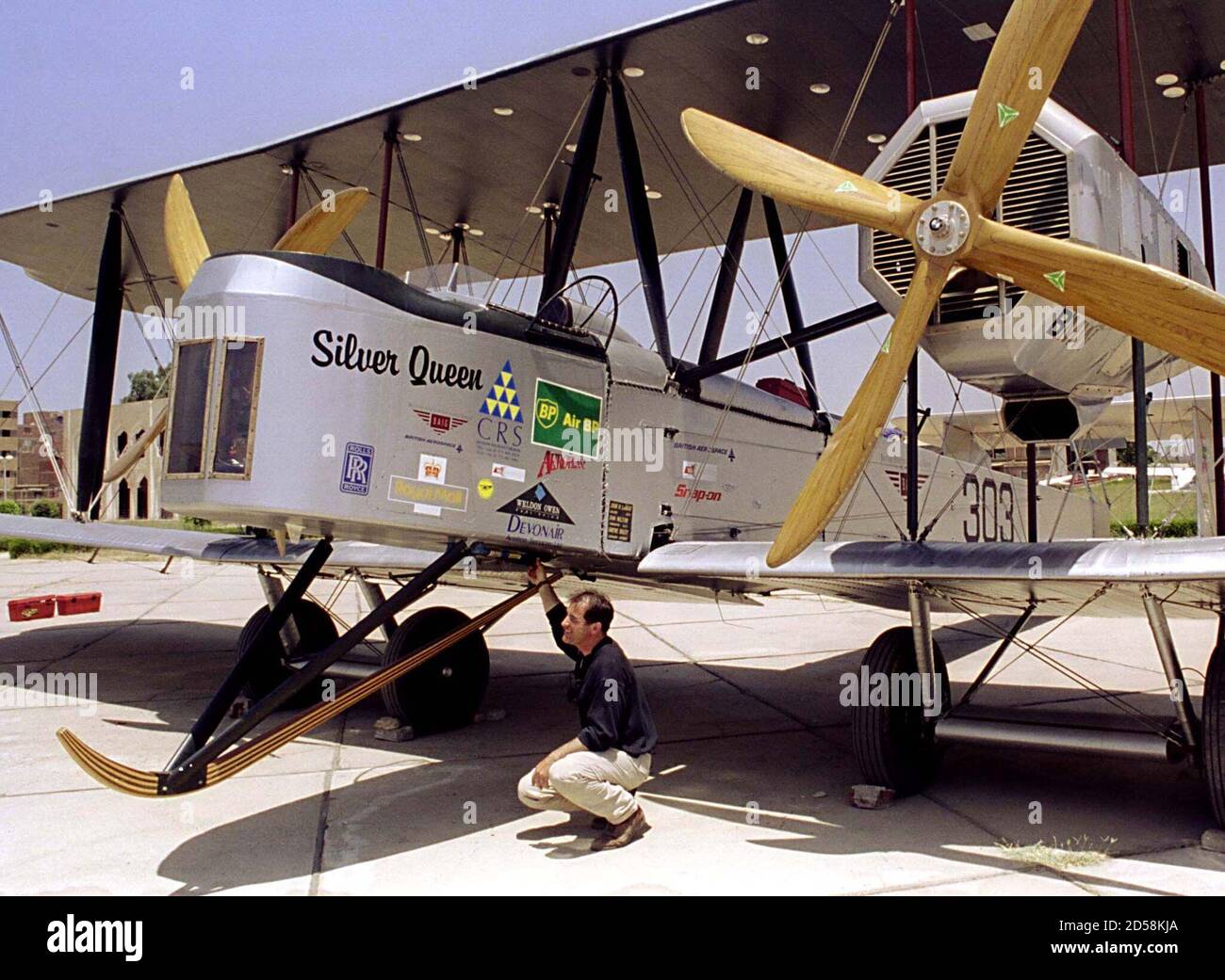 Vickers vimy and smith hi-res stock photography and images - Alamy