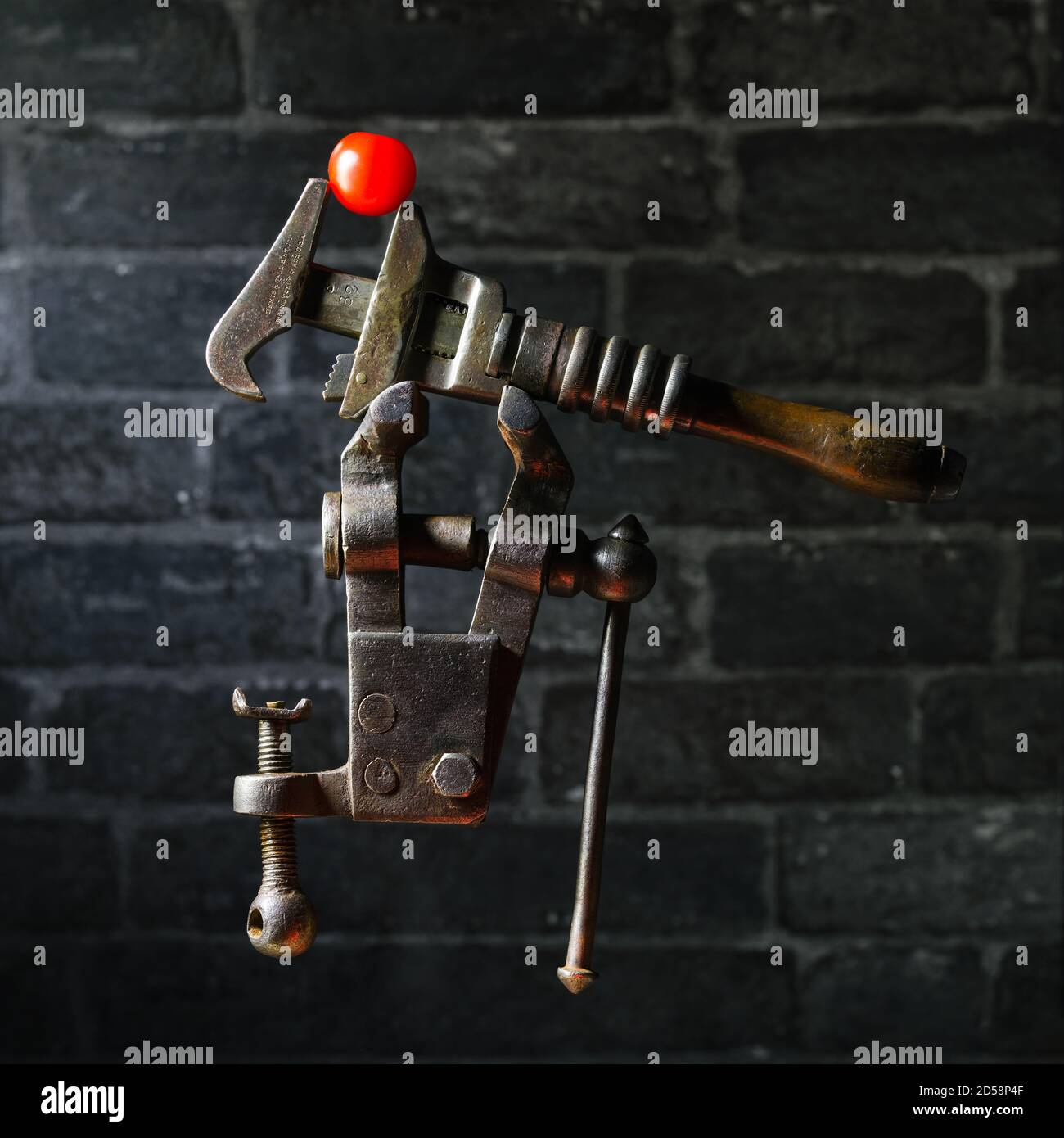 Vice Vise Vintage Antique grey metal vice with ratchet mole grips ...