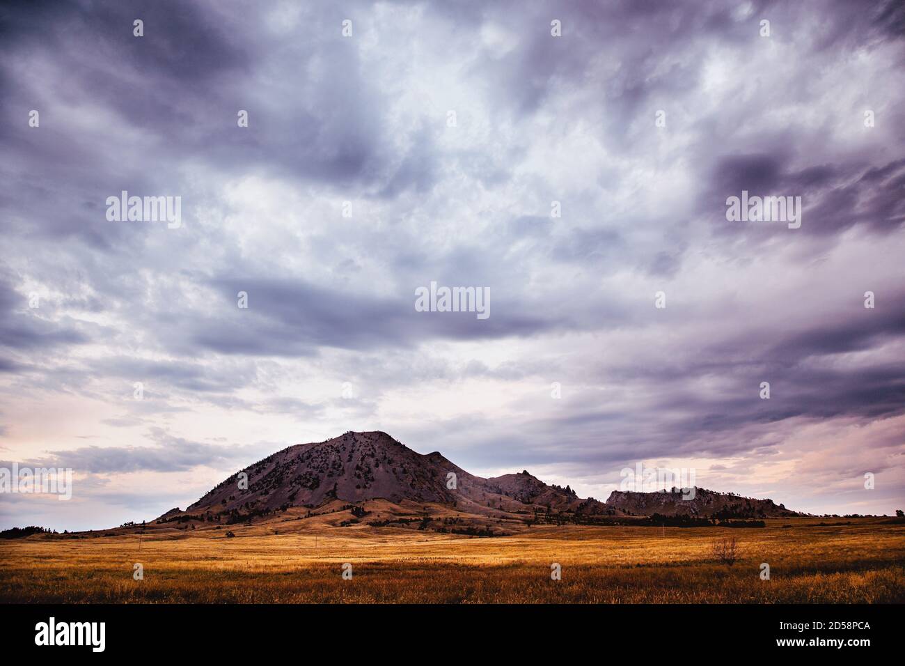 Bear butte hi-res stock photography and images - Alamy