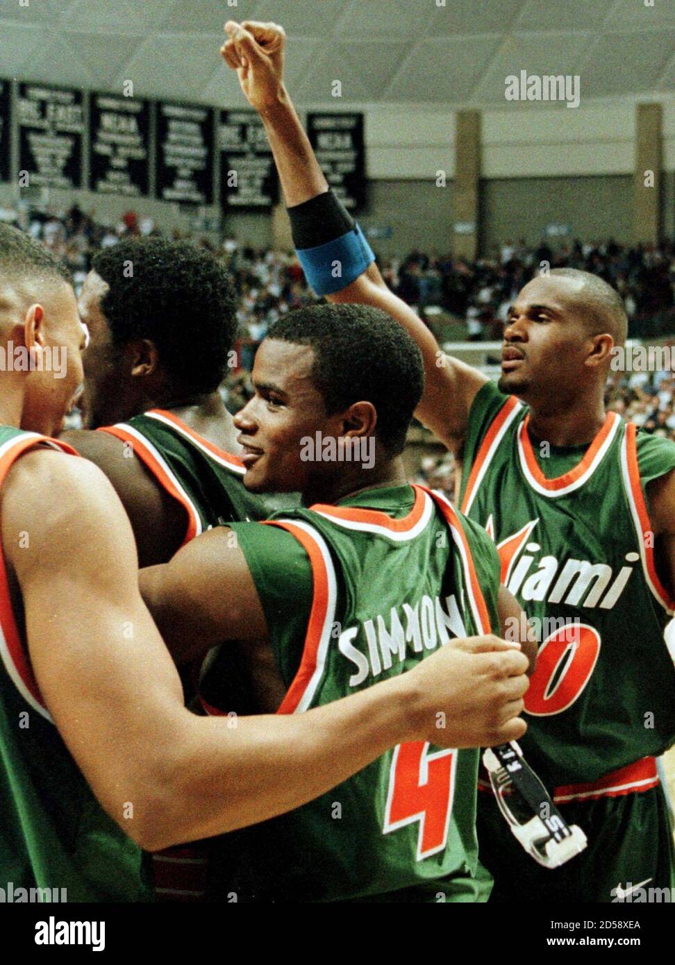 Kevin james home team hi-res stock photography and images - Alamy