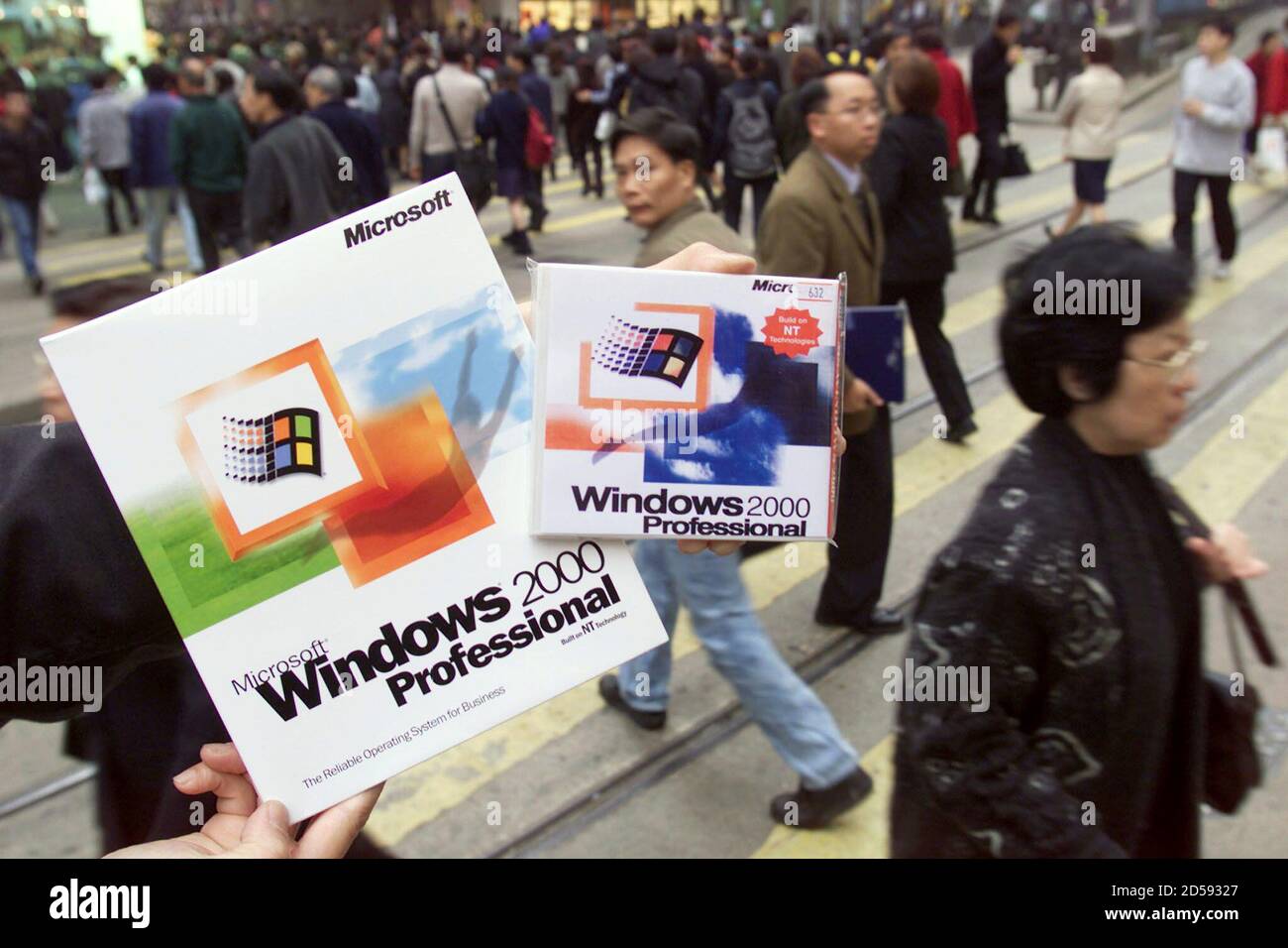 Windows 2000 microsoft hi-res stock photography and images - Alamy