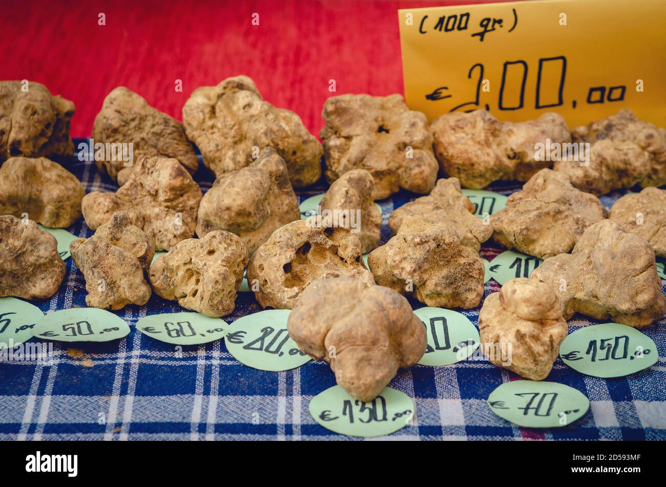 White Truffles (Tuber Magnatum Pico) on a trader stall of the Fiera del ...
