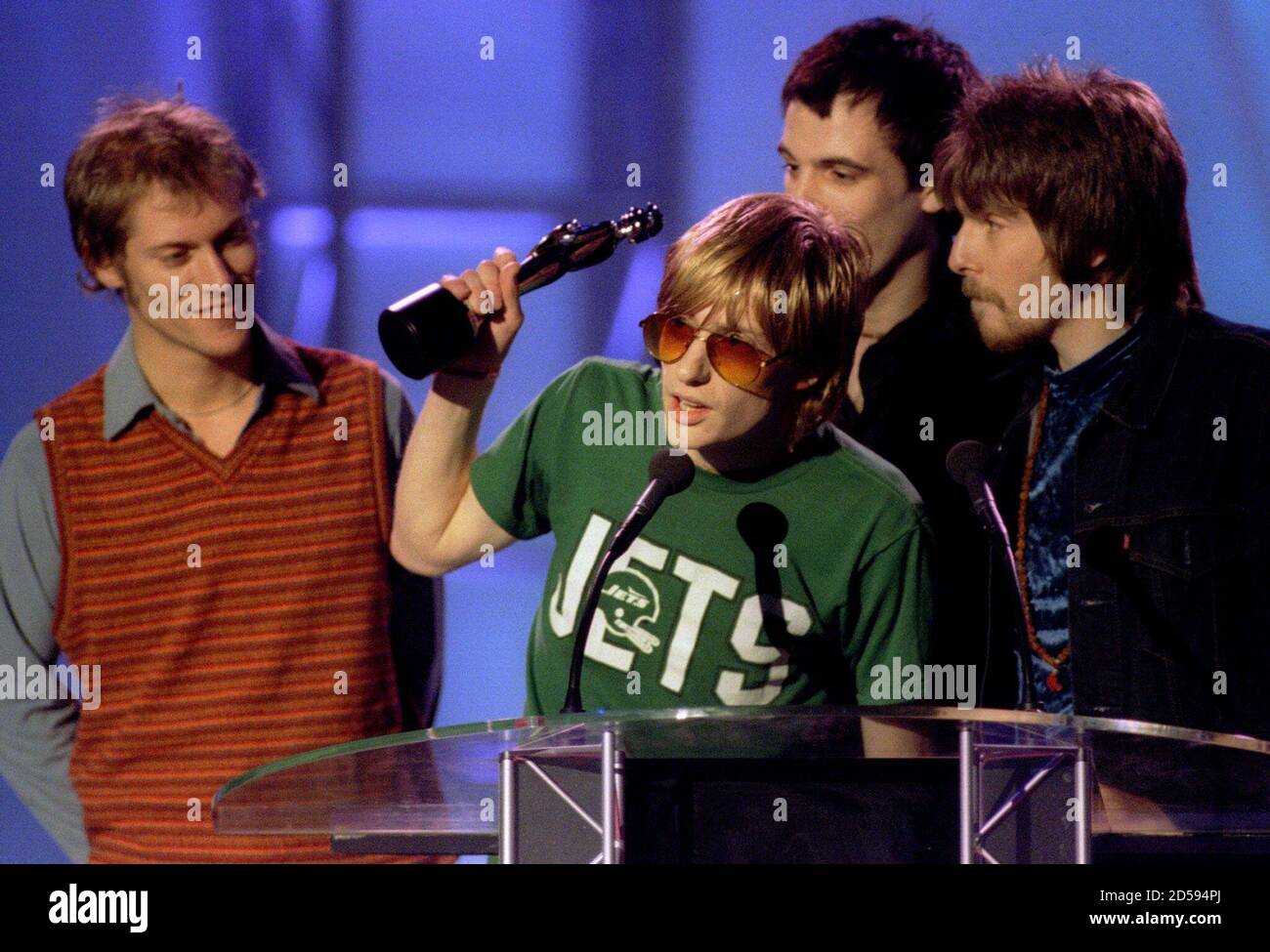 Newcomer bands hi-res stock photography and images - Alamy