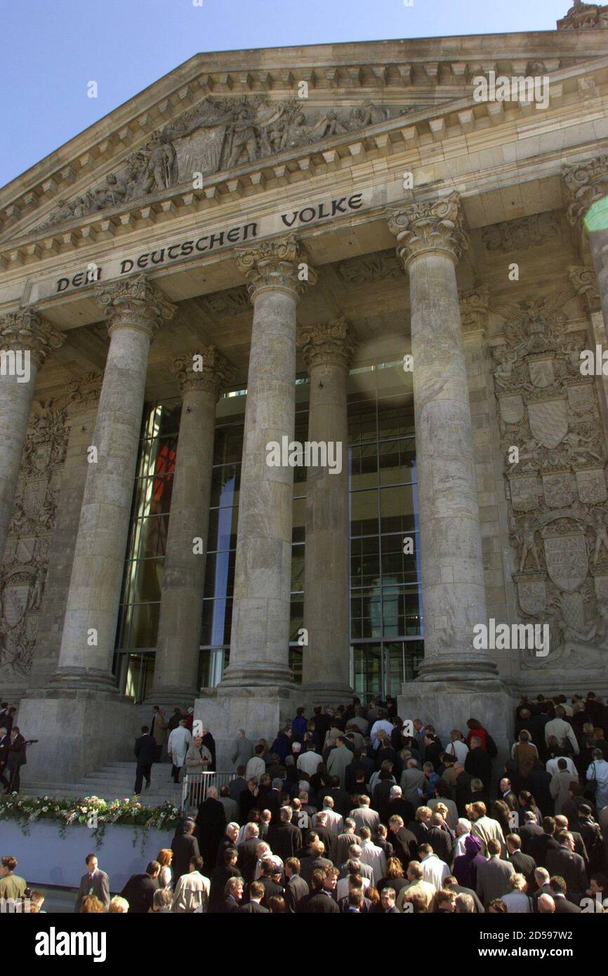 Renovation reichstag berlin germany hi-res stock photography and images ...