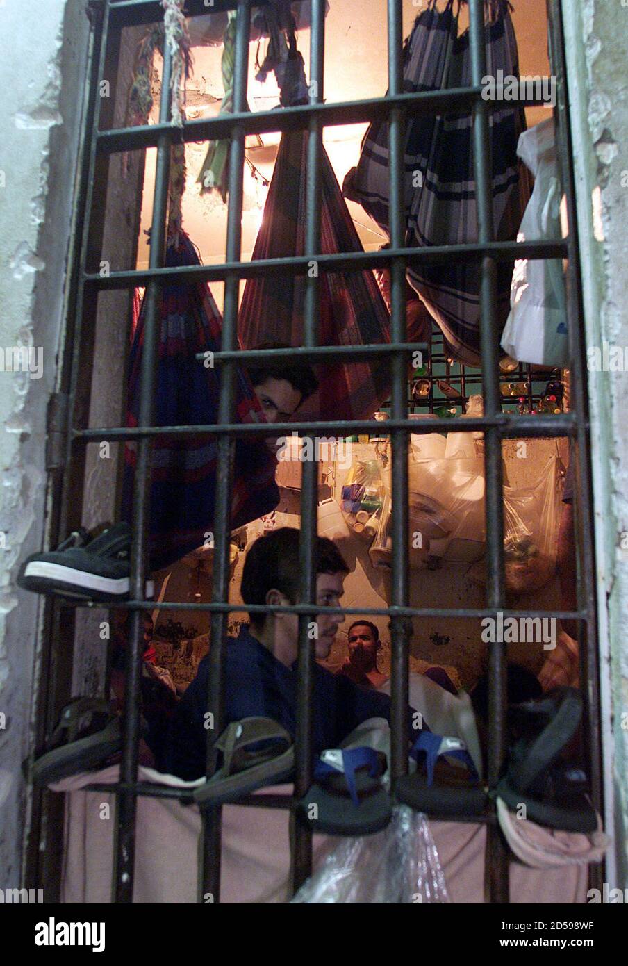 Hanging prisoners hi-res stock photography and images - Alamy