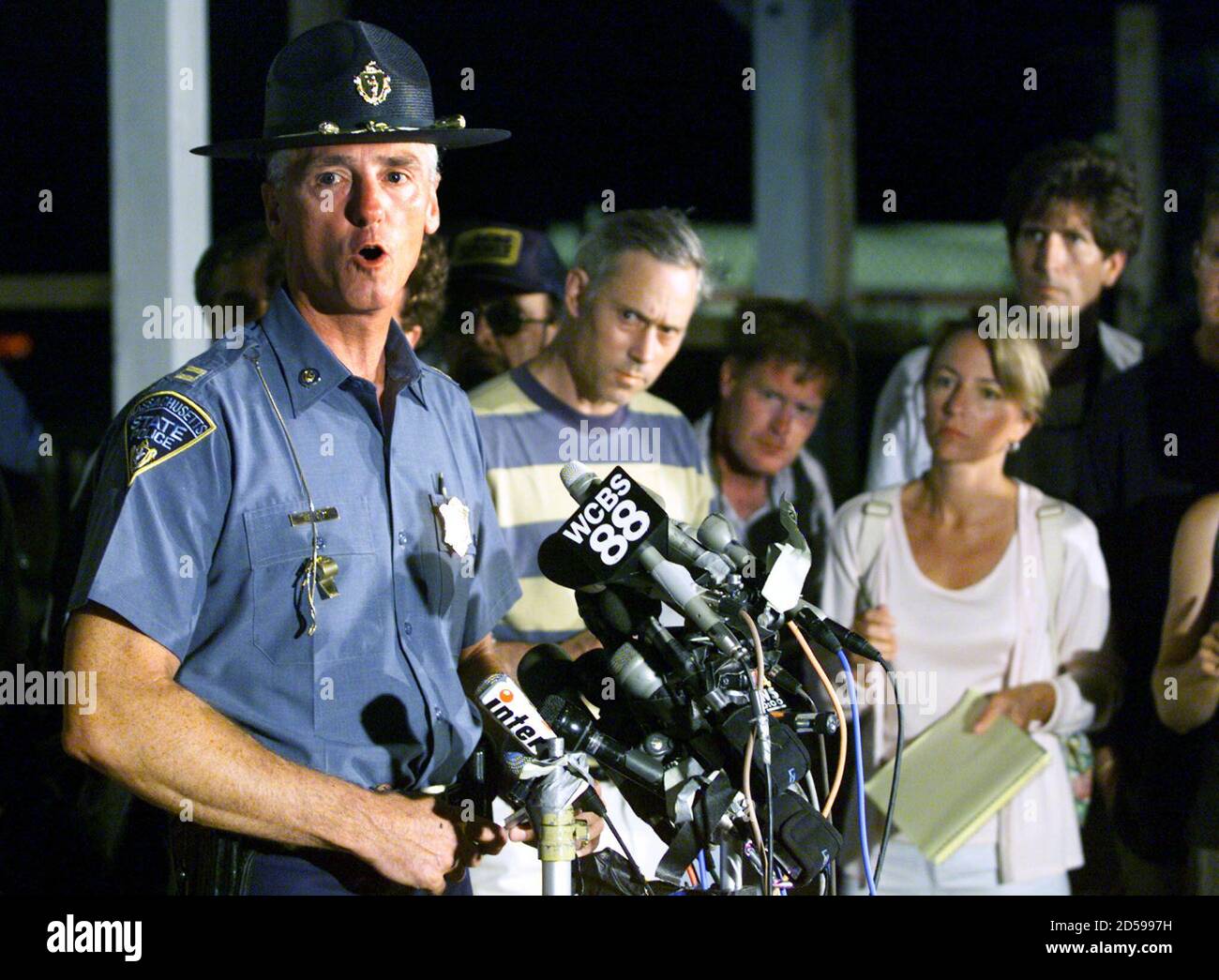 Robert Bird High Resolution Stock Photography and Images - Alamy