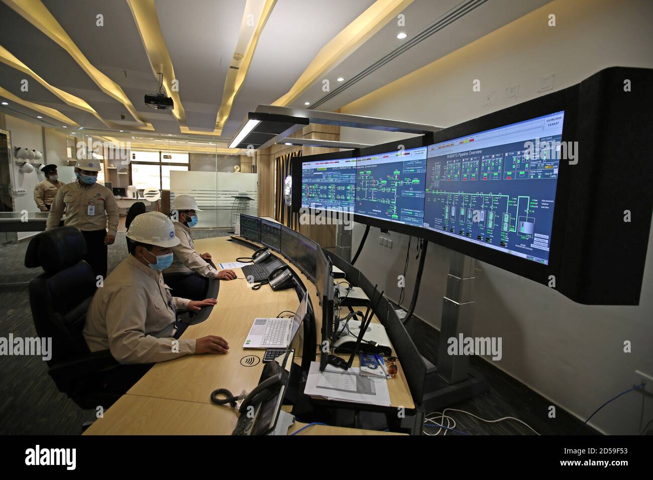 Conversion pipeline hi-res stock photography and images - Alamy