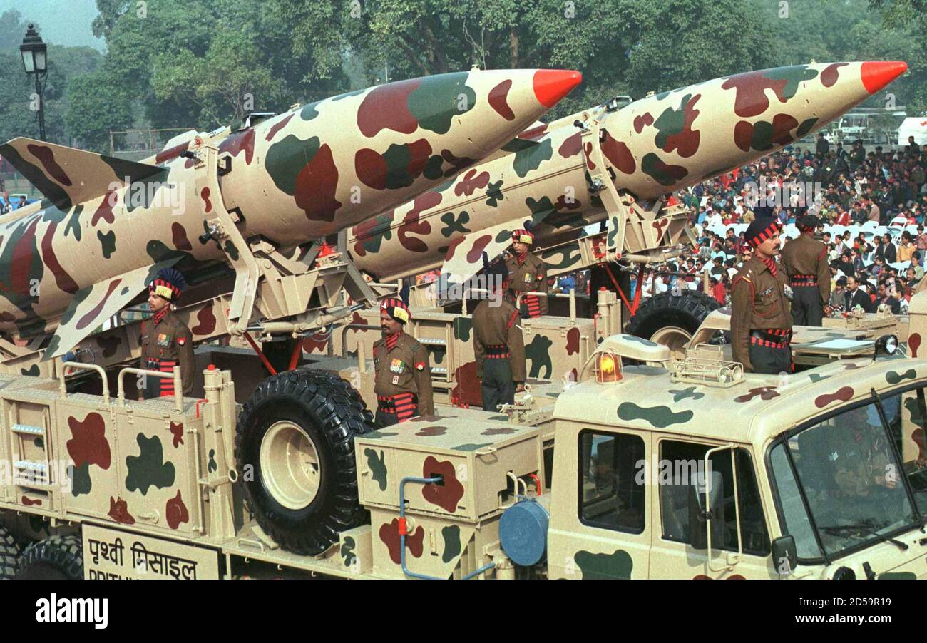 India missile prithvi hi-res stock photography and images - Alamy