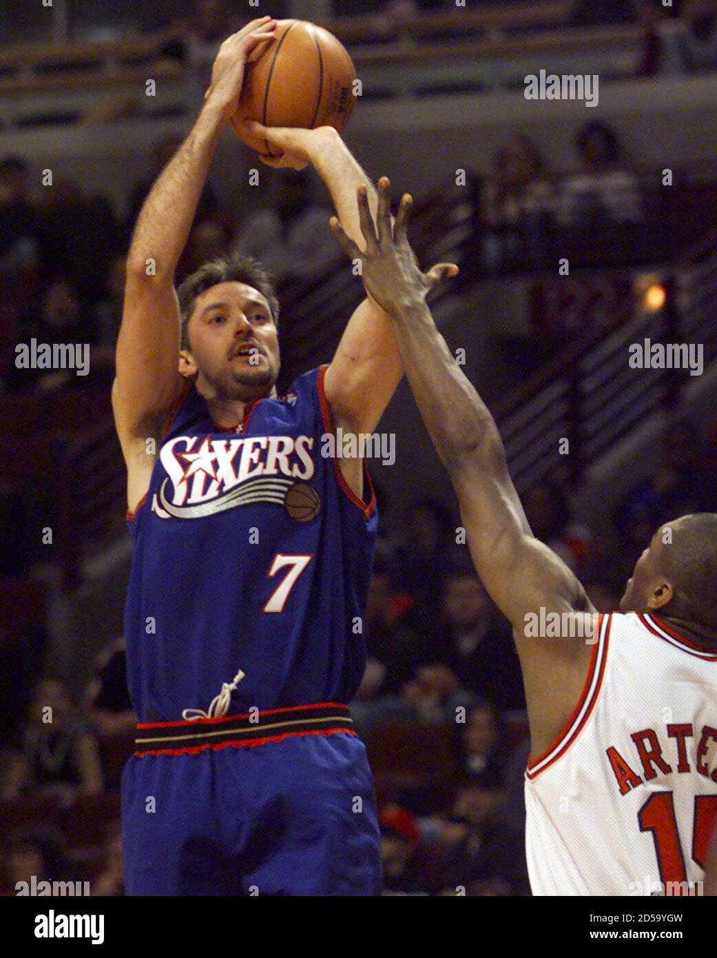 Toni kukoc hi-res stock photography and images - Alamy