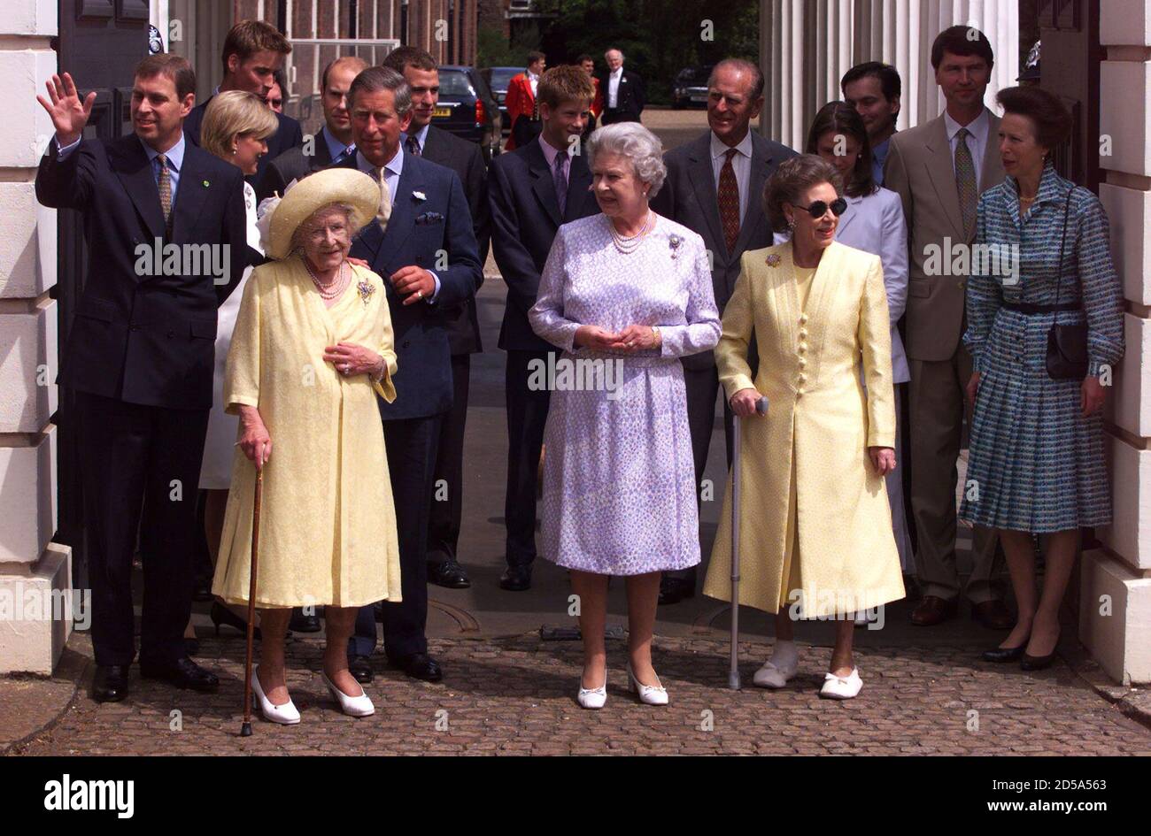 4 generations of royals hi-res stock photography and images - Alamy