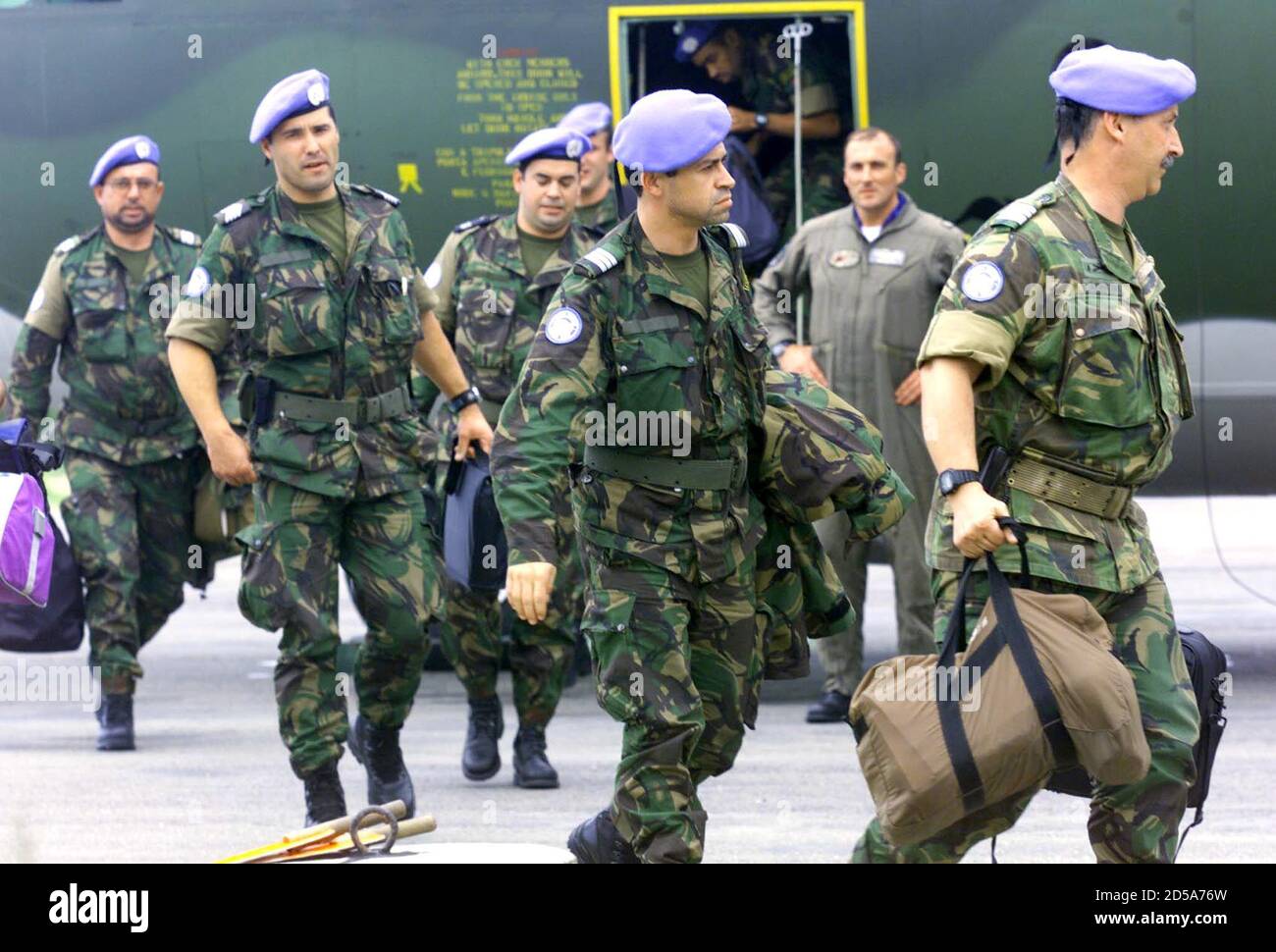 East timor 1999 hi-res stock photography and images - Alamy