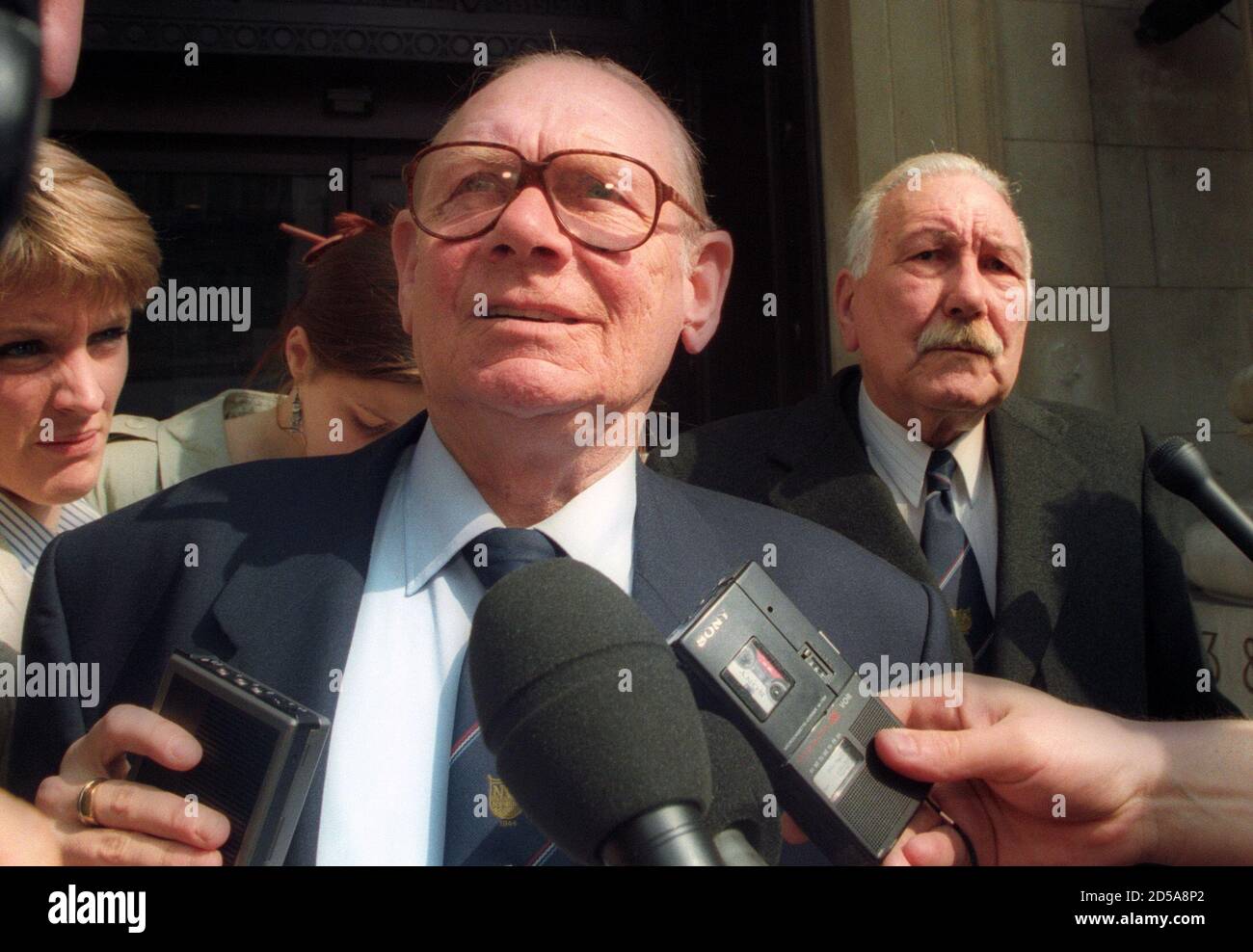 Mark dunhill hi-res stock photography and images - Alamy