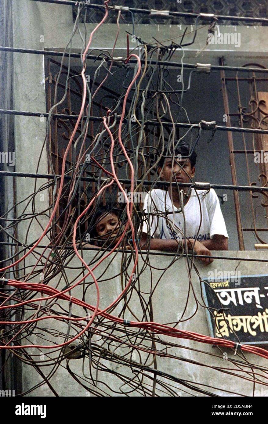 Electricity illegal connections hi-res stock photography and images - Alamy