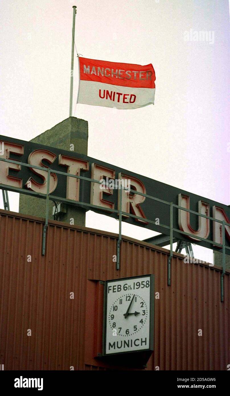 Munich air disaster clock hi-res stock photography and images - Alamy