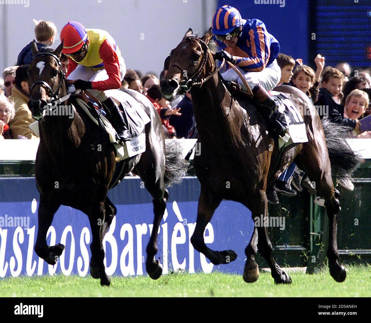 Paris horse races hi-res stock photography and images - Alamy