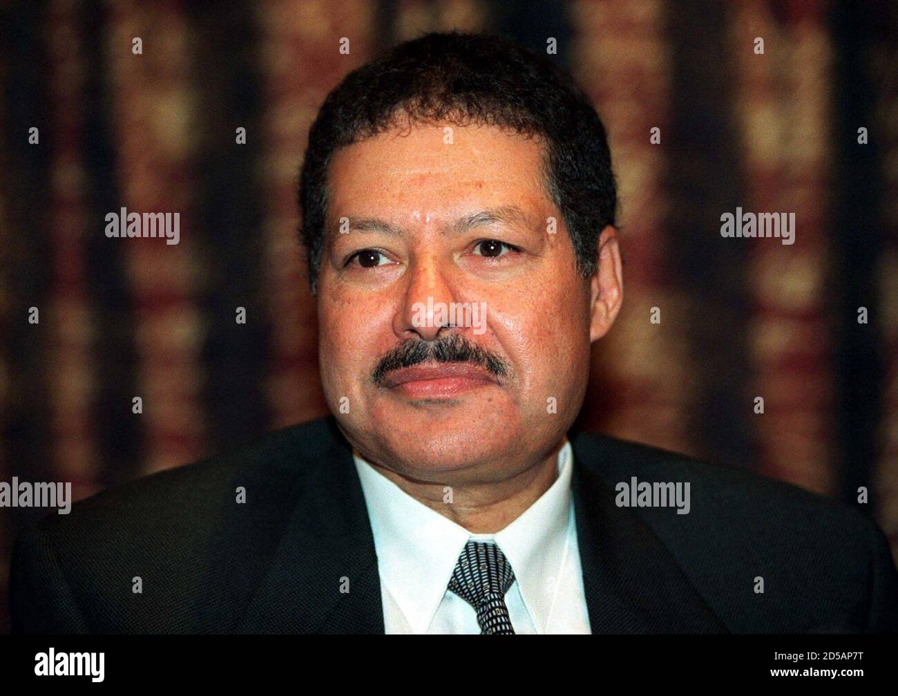 Fast chemical reactions hi-res stock photography and images - Alamy