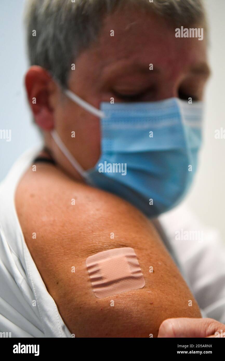 Kate bingham vaccine taskforce hi-res stock photography and images - Alamy