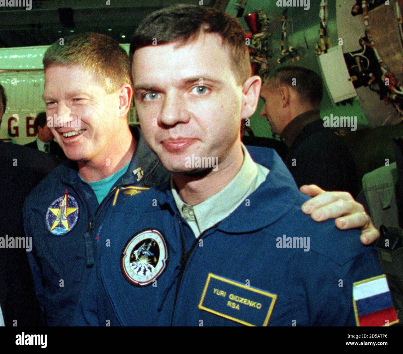 Yuri gidzenko hi-res stock photography and images - Alamy