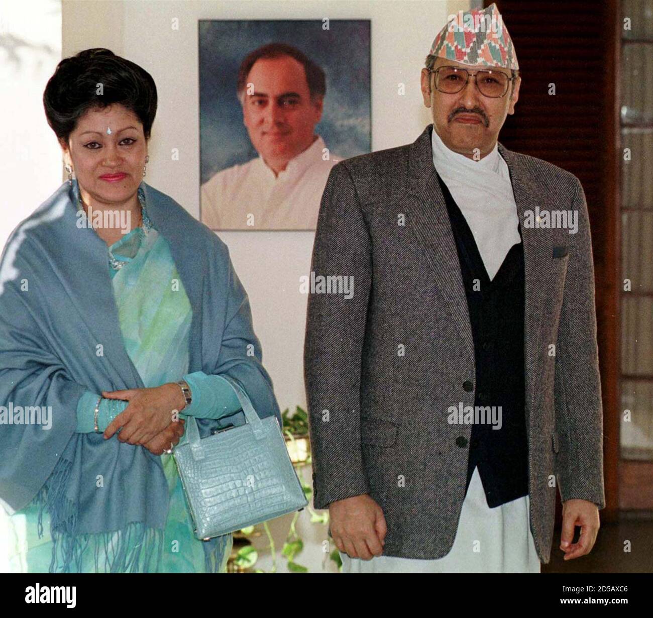 Nepal king birendra queen aishwarya hi-res stock photography and images ...