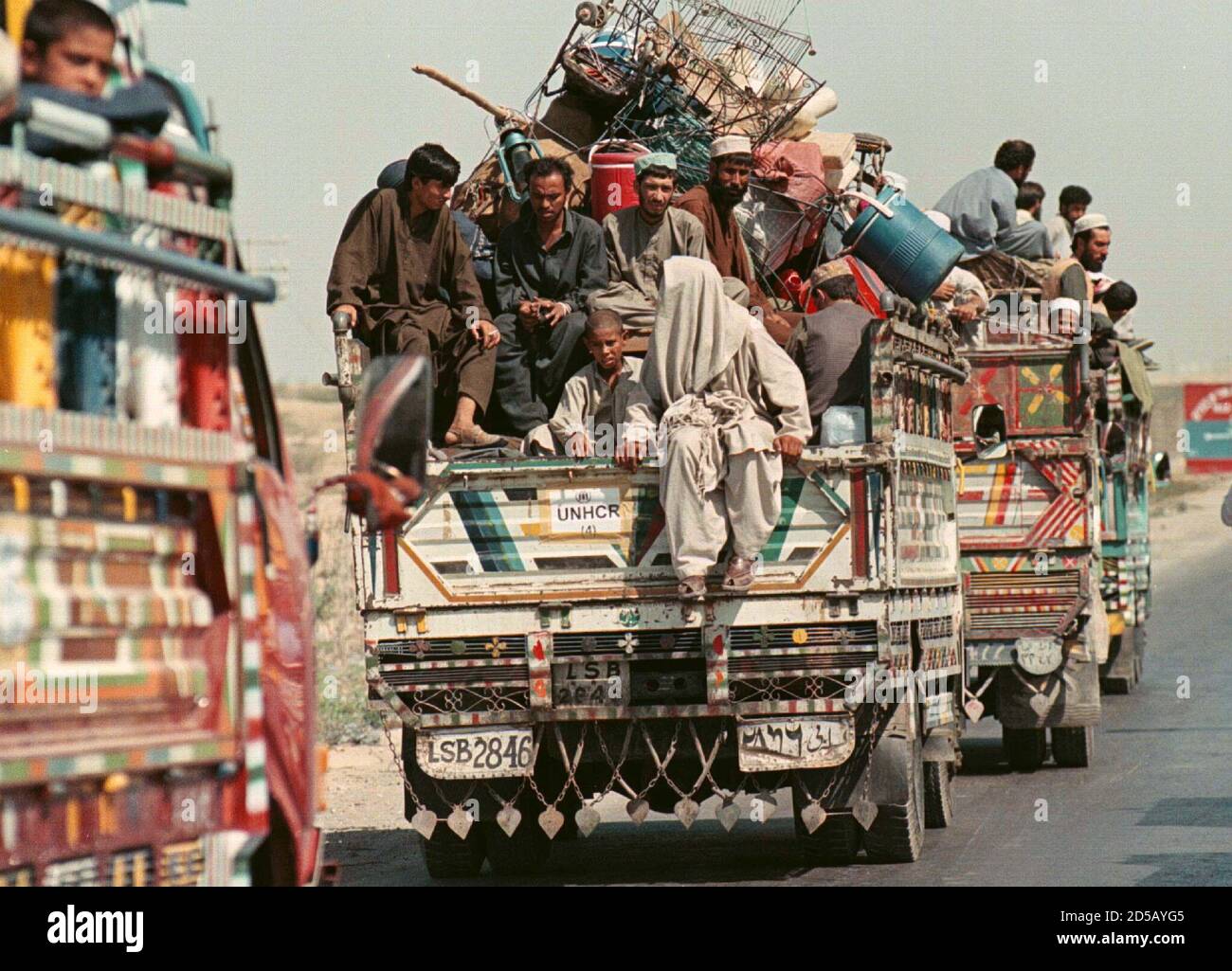 Pakistan refugees trucks hi-res stock photography and images - Alamy