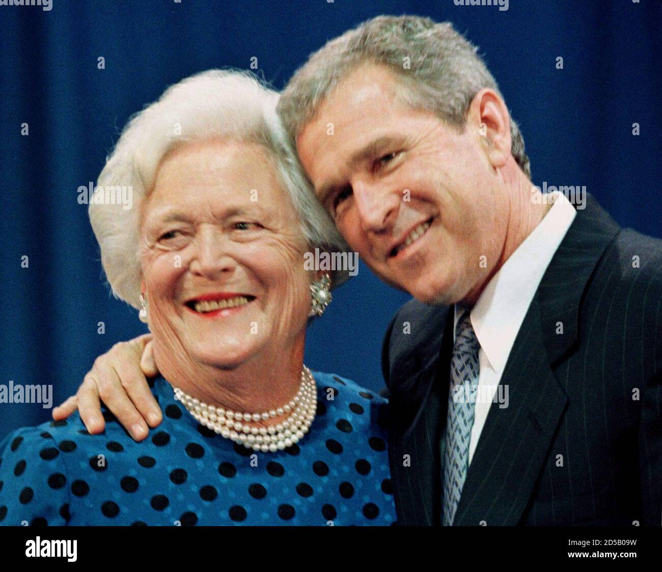 George bush family portrait hi-res stock photography and images - Alamy