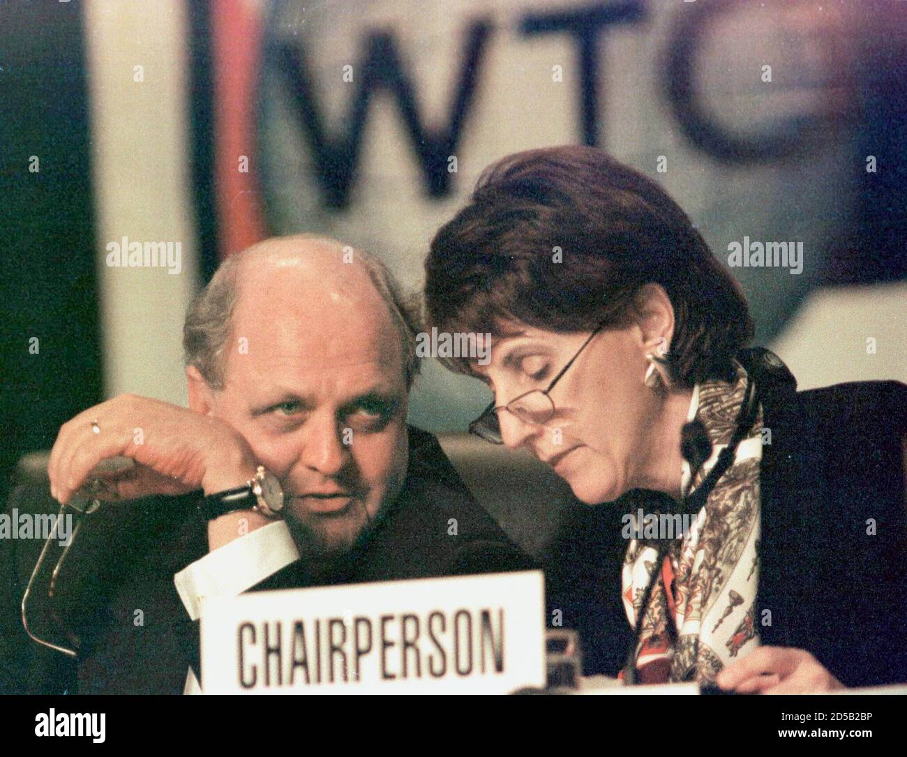 World trade organization seattle hi-res stock photography and images ...