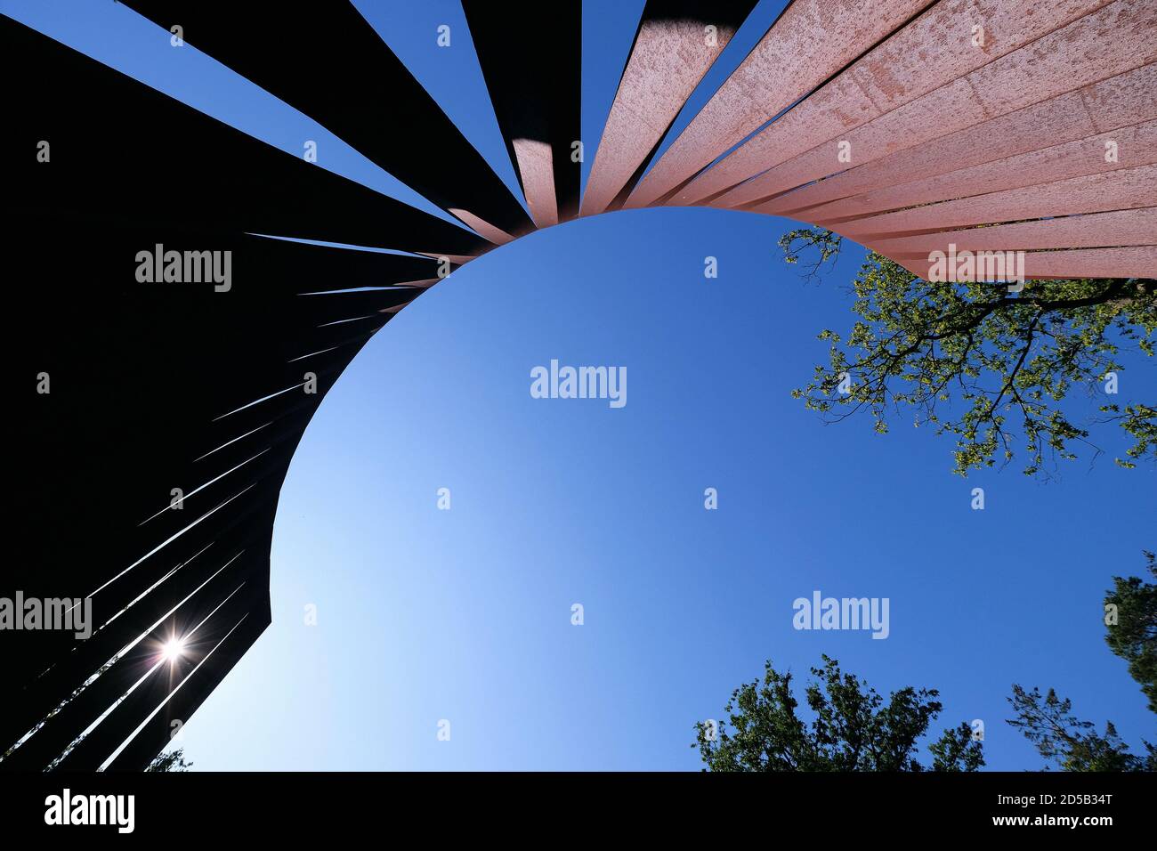 Steel sculpture Palisade by the Dutch artist Evert Strobos in the ...