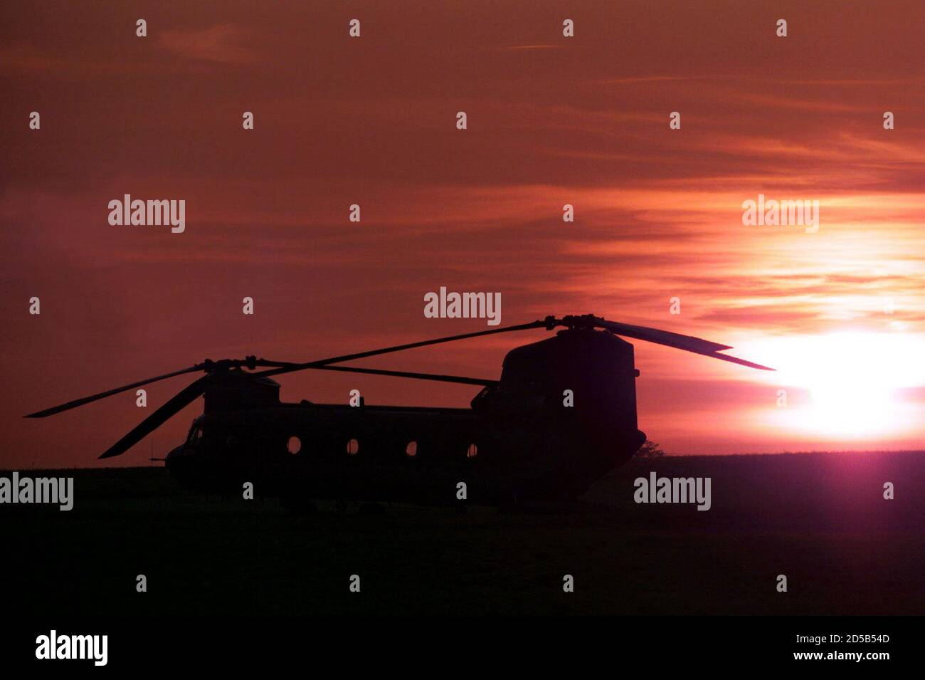 1994 raf chinook helicopter crash hi-res stock photography and images ...