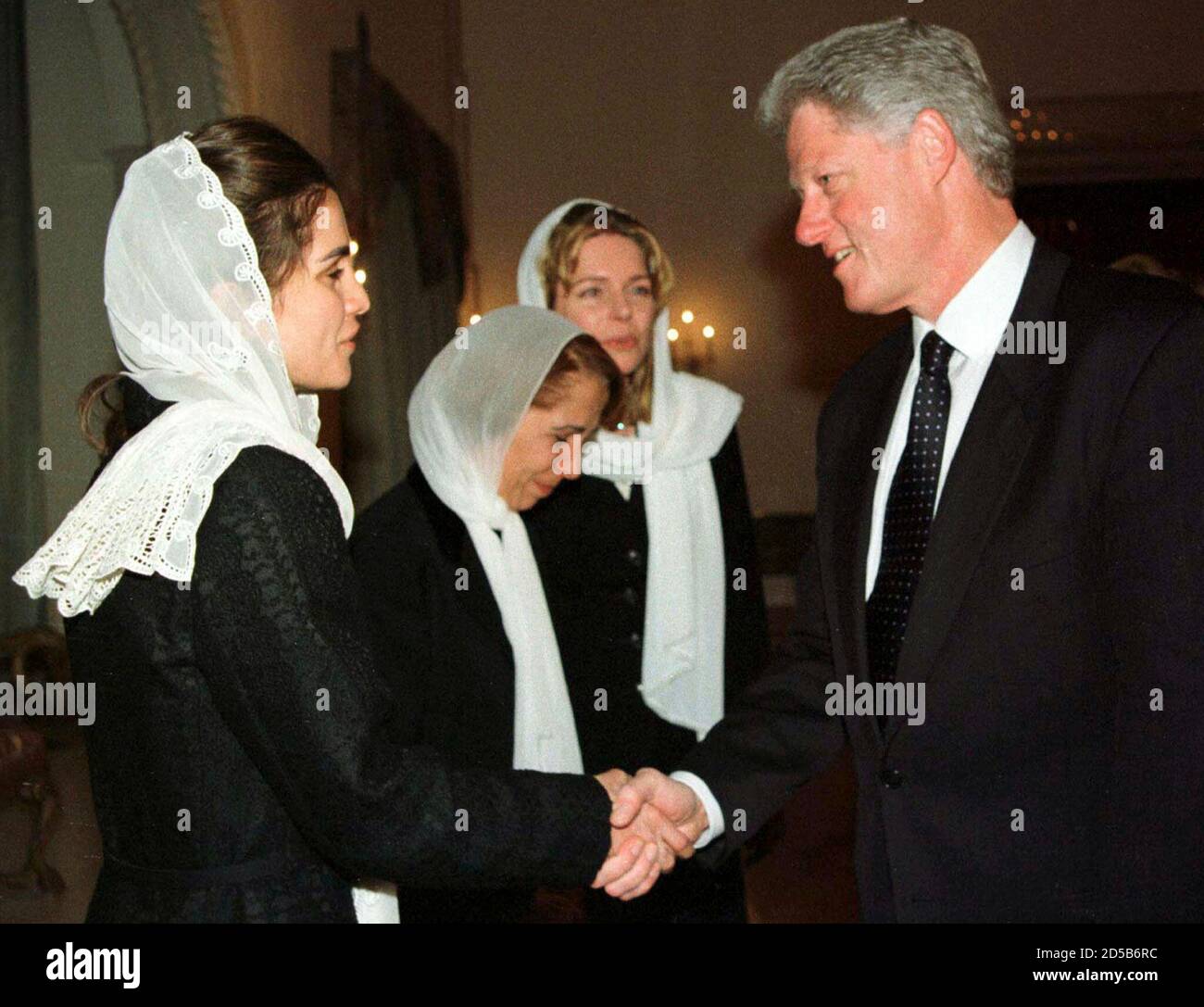 Queen noor american wife king hi-res stock photography and images - Alamy