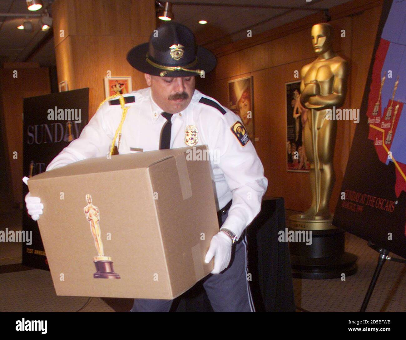 Statuettes are cast hi-res stock photography and images - Alamy