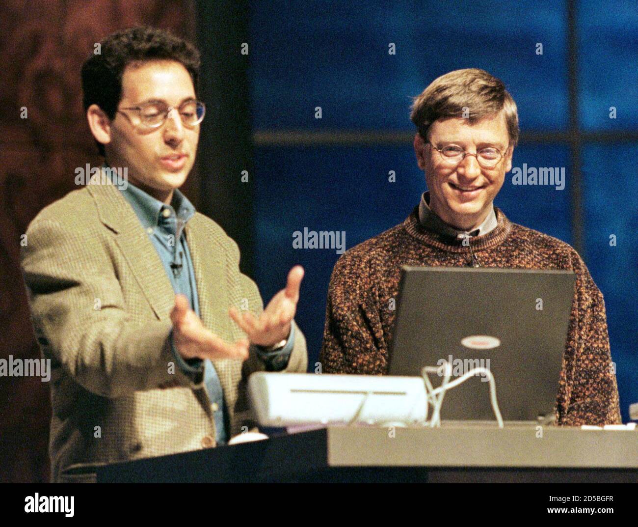 Bill gates microsoft 2000 hi-res stock photography and images - Alamy