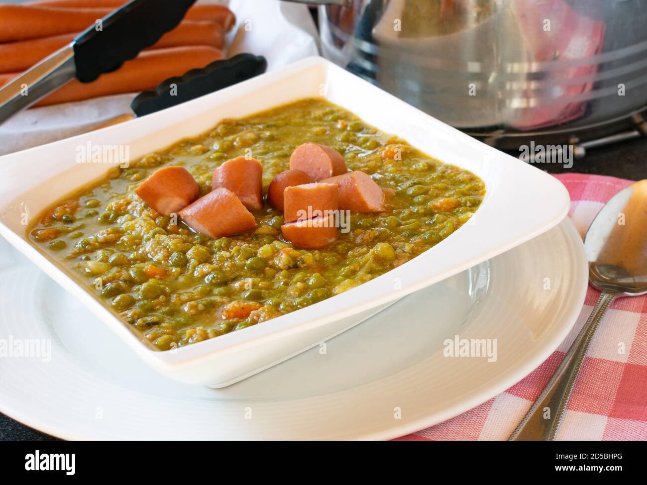 Hot dog sausages hi-res stock photography and images - Alamy