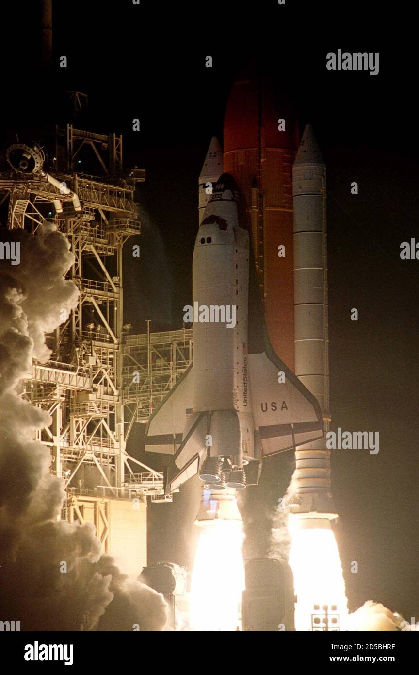 Space shuttle commander eileen collins hi-res stock photography and ...
