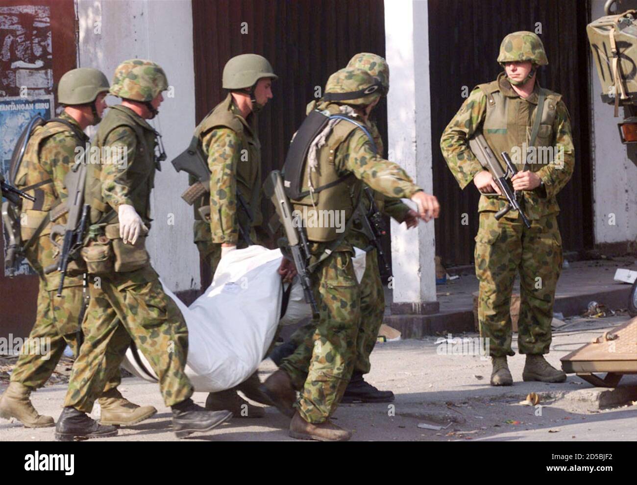 Do Australian Soldiers Wear Dog Tags
