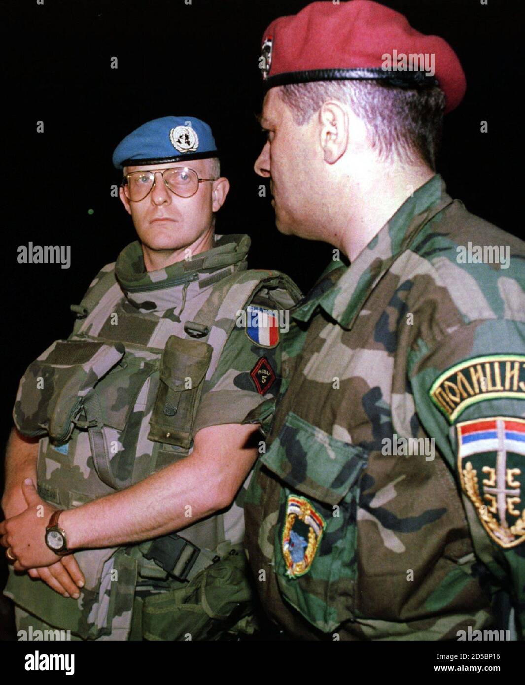 Exchange glances hi-res stock photography and images - Alamy