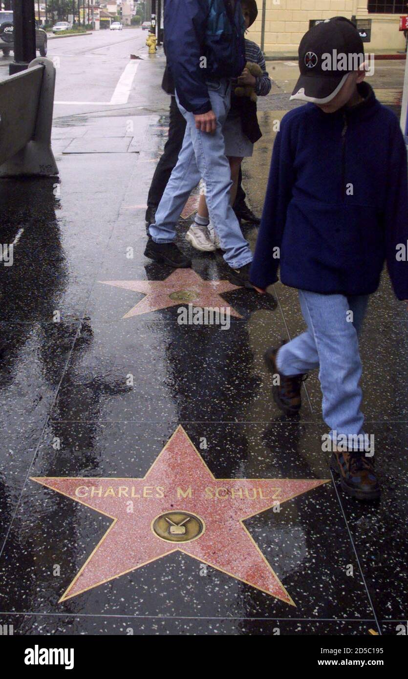 Comic strip walk hi-res stock photography and images - Alamy