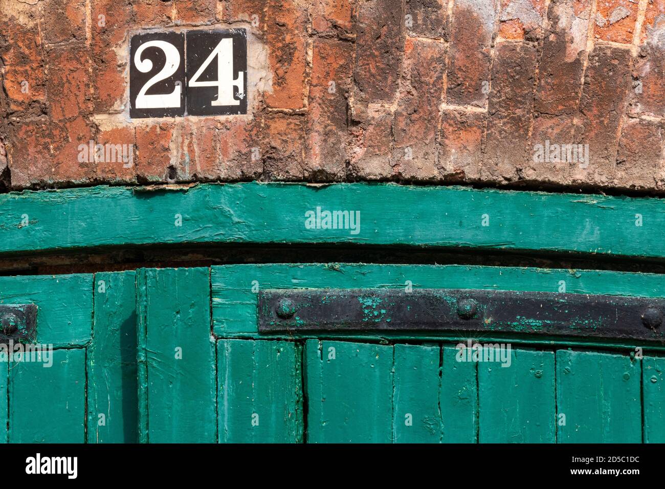 Exeter city wall hi-res stock photography and images - Alamy