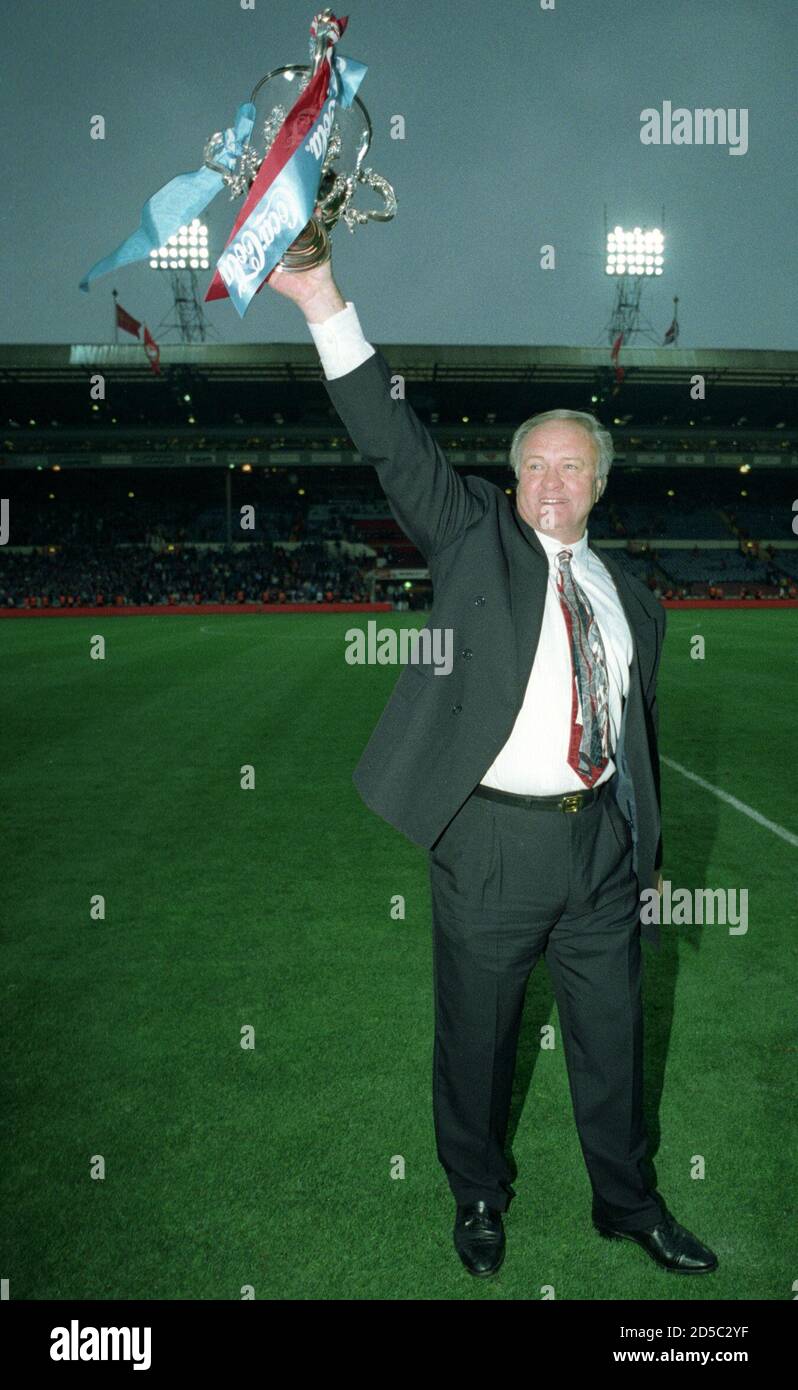 Ron atkinson hi-res stock photography and images - Alamy