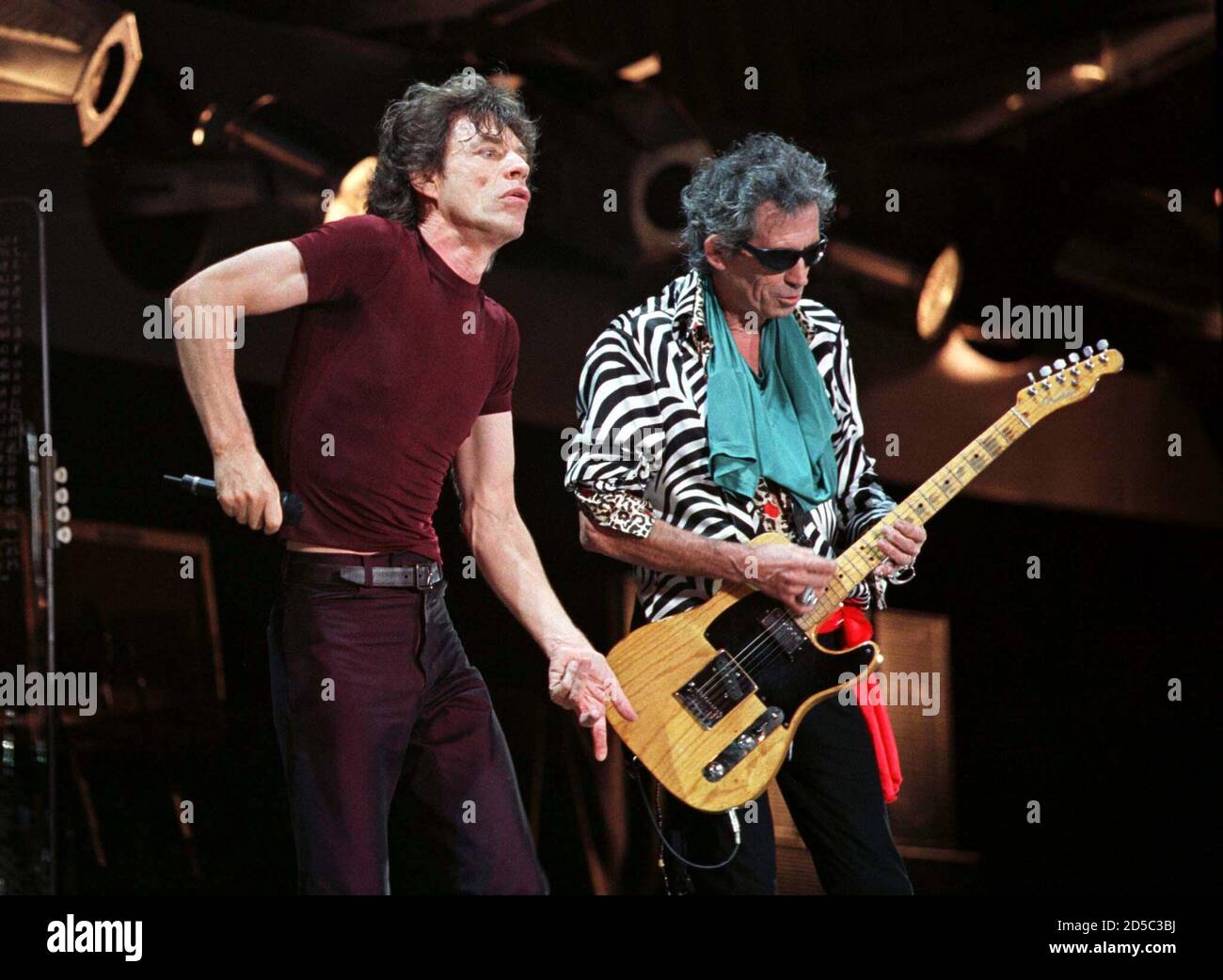 Showbiz stones hi-res stock photography and images - Alamy