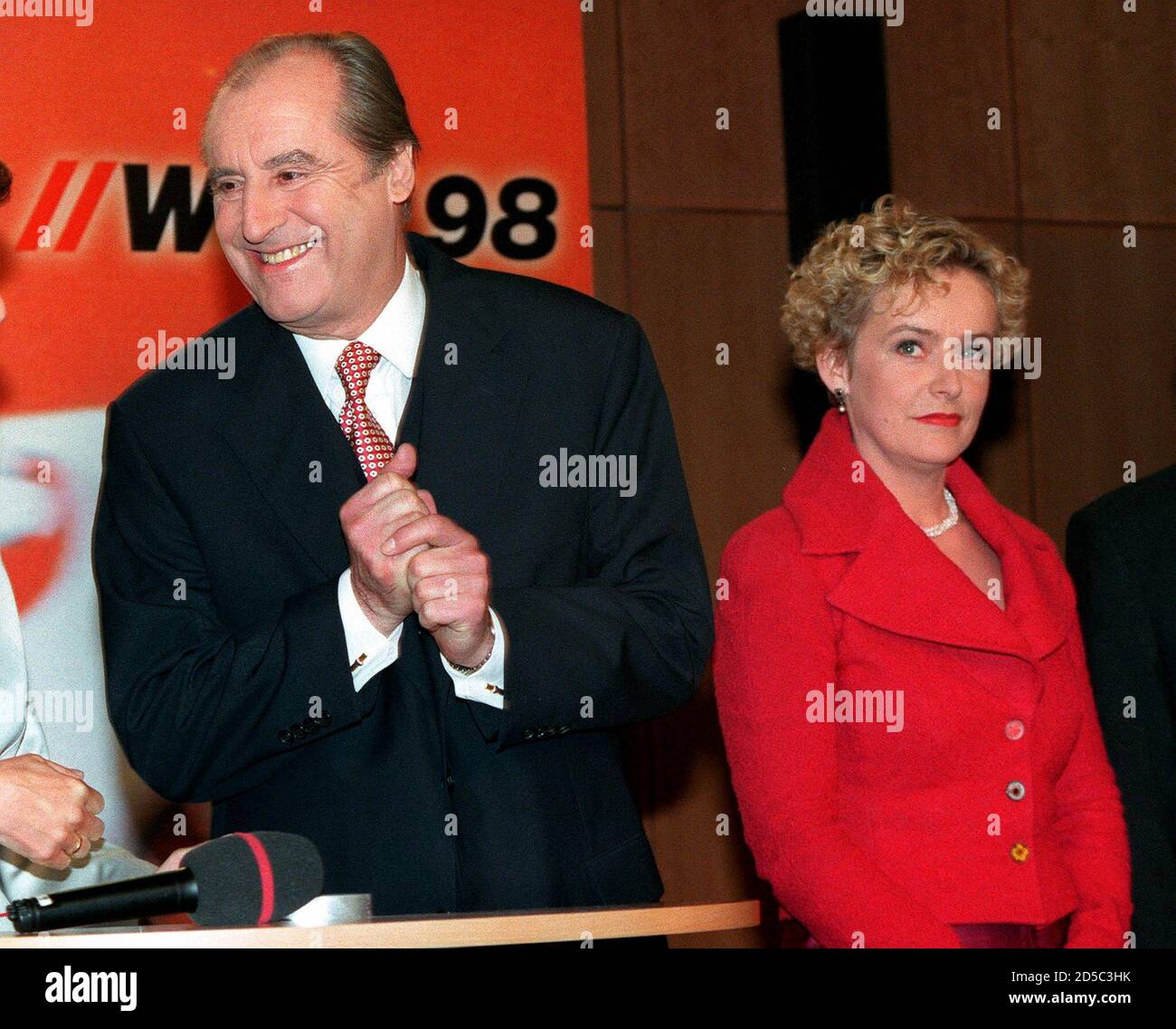 Knoll next hi-res stock photography and images - Alamy