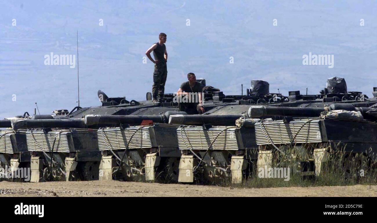 Panzer training hi-res stock photography and images - Alamy