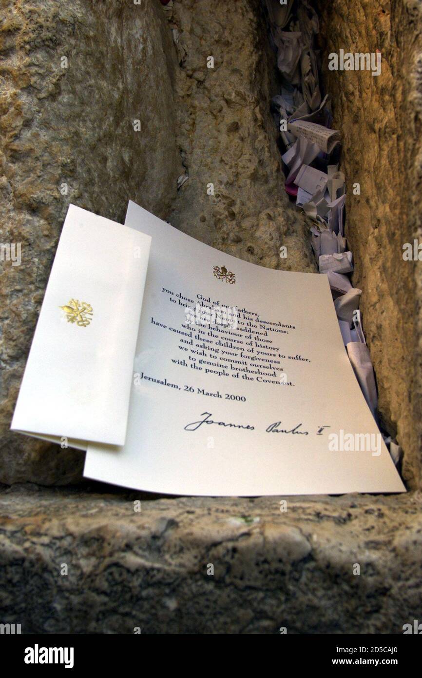 Paper Prayers High Resolution Stock Photography and Images - Alamy